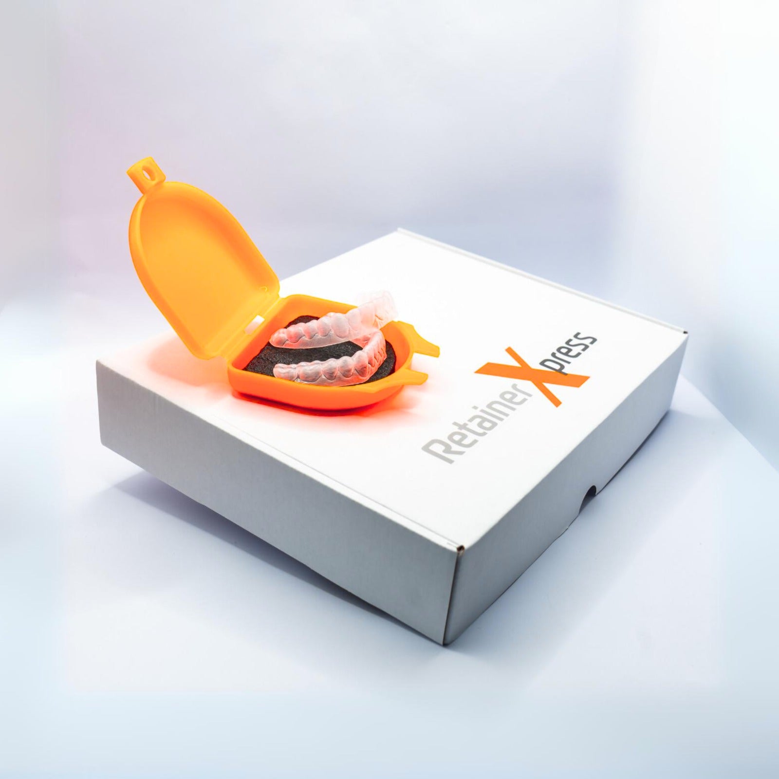Whitening tray – Retainer Xpress